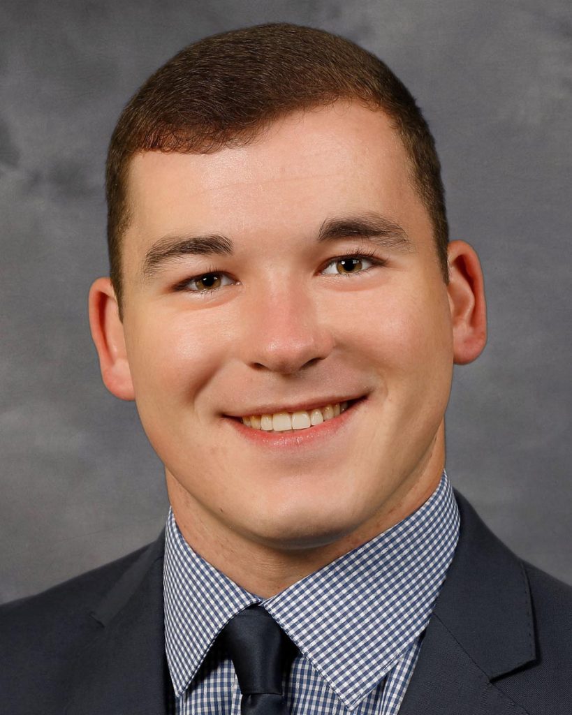 UNK Alumni Association recognizes five Outstanding Seniors – UNK NEWS