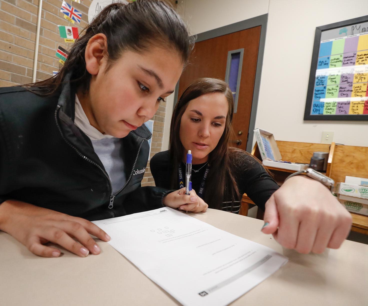 CLASSROOM COLLABORATION: UNK math students tutor at Horizon Middle ...