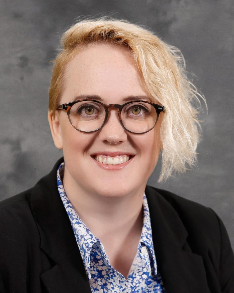 Steph Gallaway receives KUDOS award from NU Board of Regents – UNK NEWS