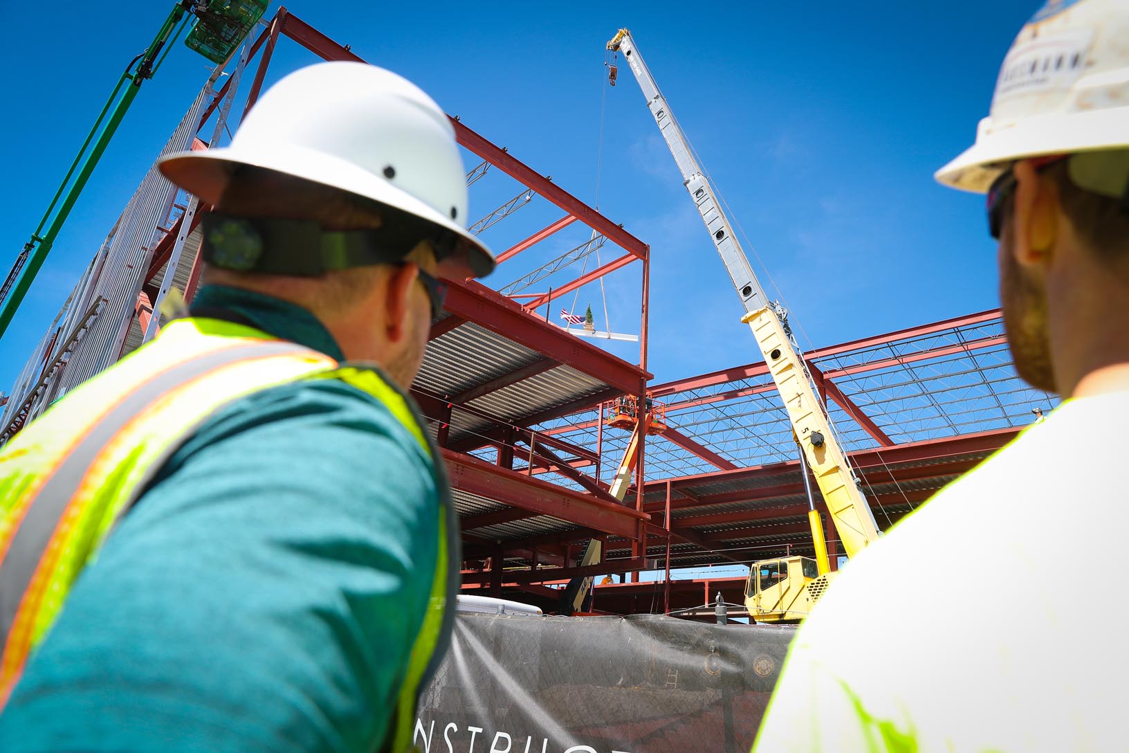 UNK, Hausmann celebrate milestone in STEM building construction – UNK NEWS