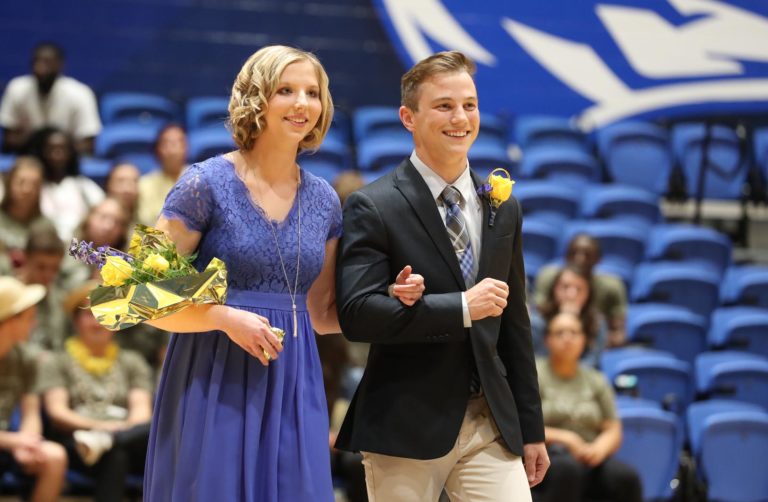 Jacob Roth, Makenzie Petersen crowned UNK homecoming royalty – UNK NEWS