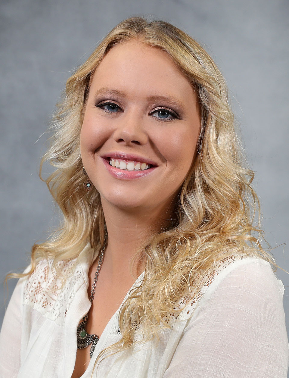 On-the-job training prepares Korinne Hansen for veterinary school – UNK ...