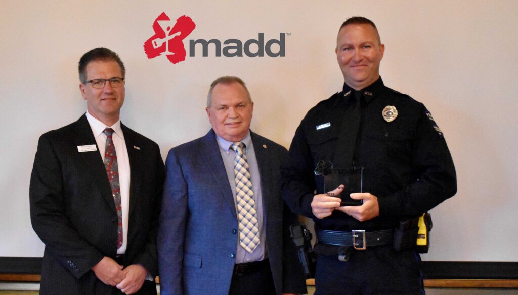UNK Police Officer Scott Seals receives MADD Hero Award – UNK NEWS