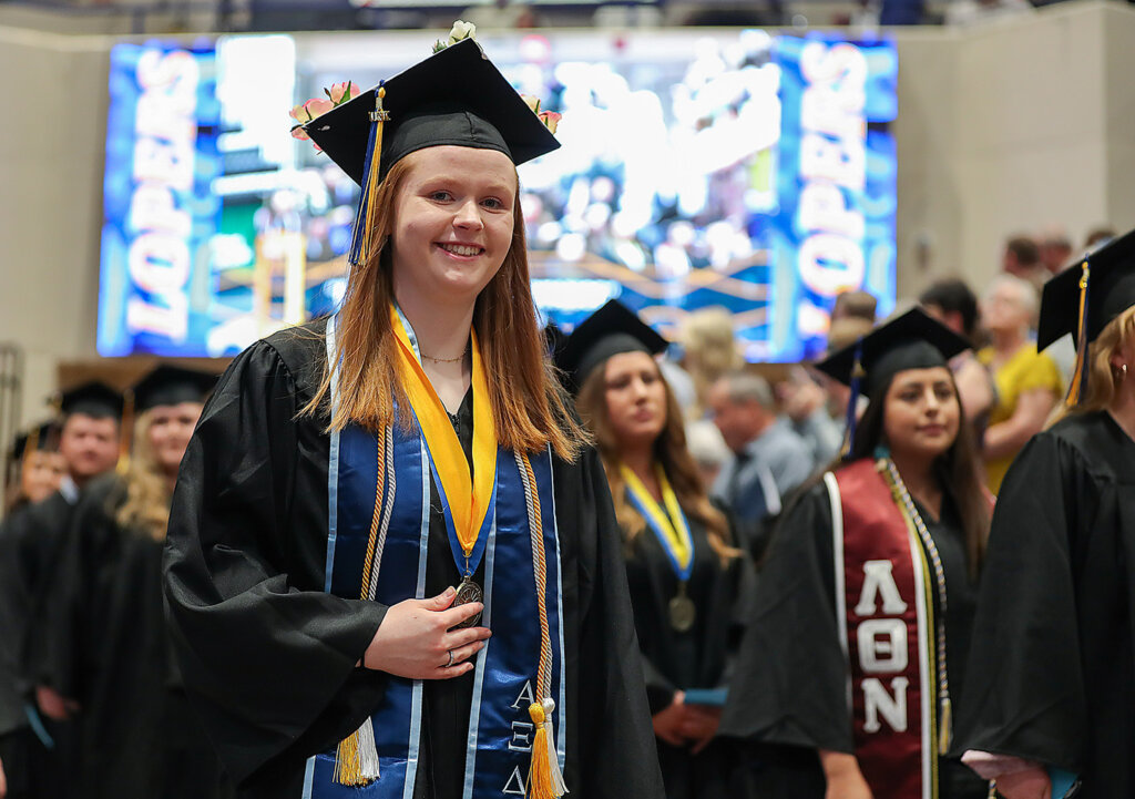 UNK graduate Jacque Platt overcame obstacles. She wants to help others ...