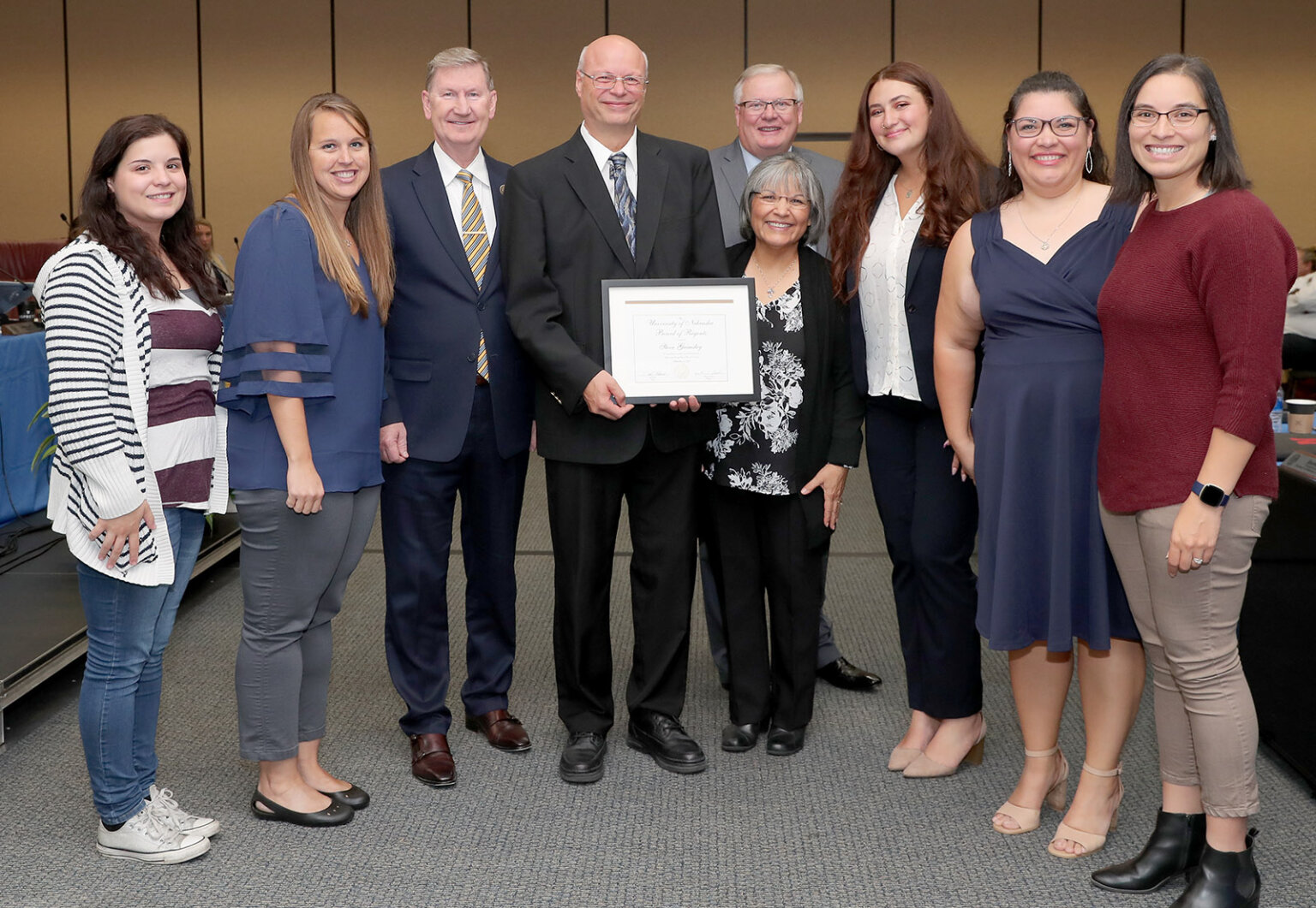 Steve Grimsley receives KUDOS award from NU Board of Regents – UNK NEWS