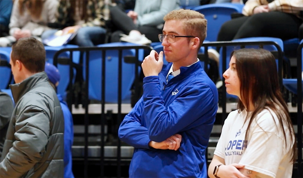 UNK junior Parker Smith uses his love for sports as an intern with ...