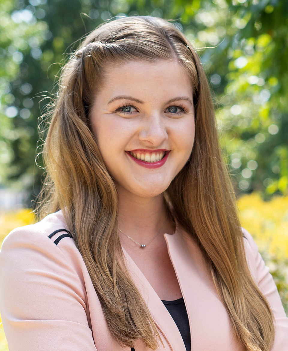 UNK Alumni Association honors four students with Outstanding Senior ...