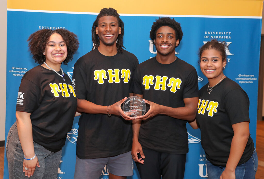 Applauding Excellence awards presented to outstanding student ...