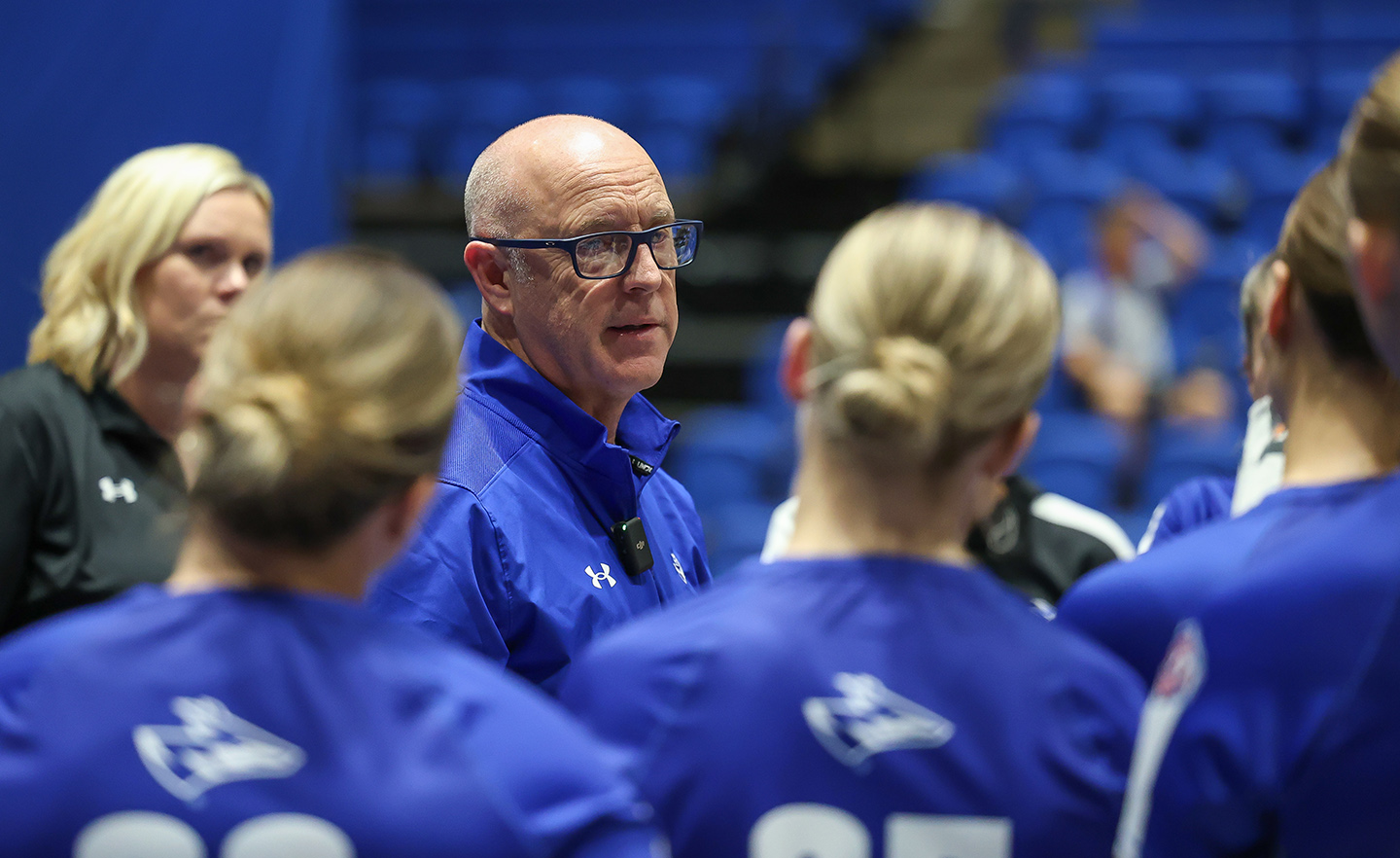 Mic’d Up: UNK volleyball coach Rick Squiers – UNK NEWS