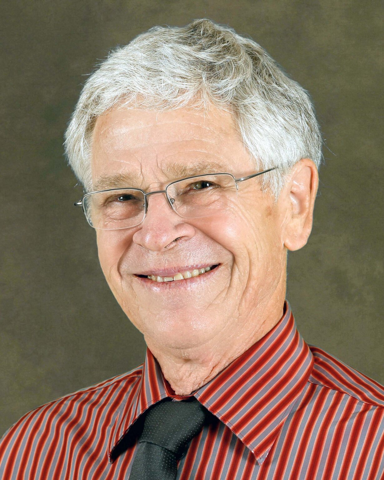 OBITUARY: David Bauer was devoted teacher, choral director, community ...