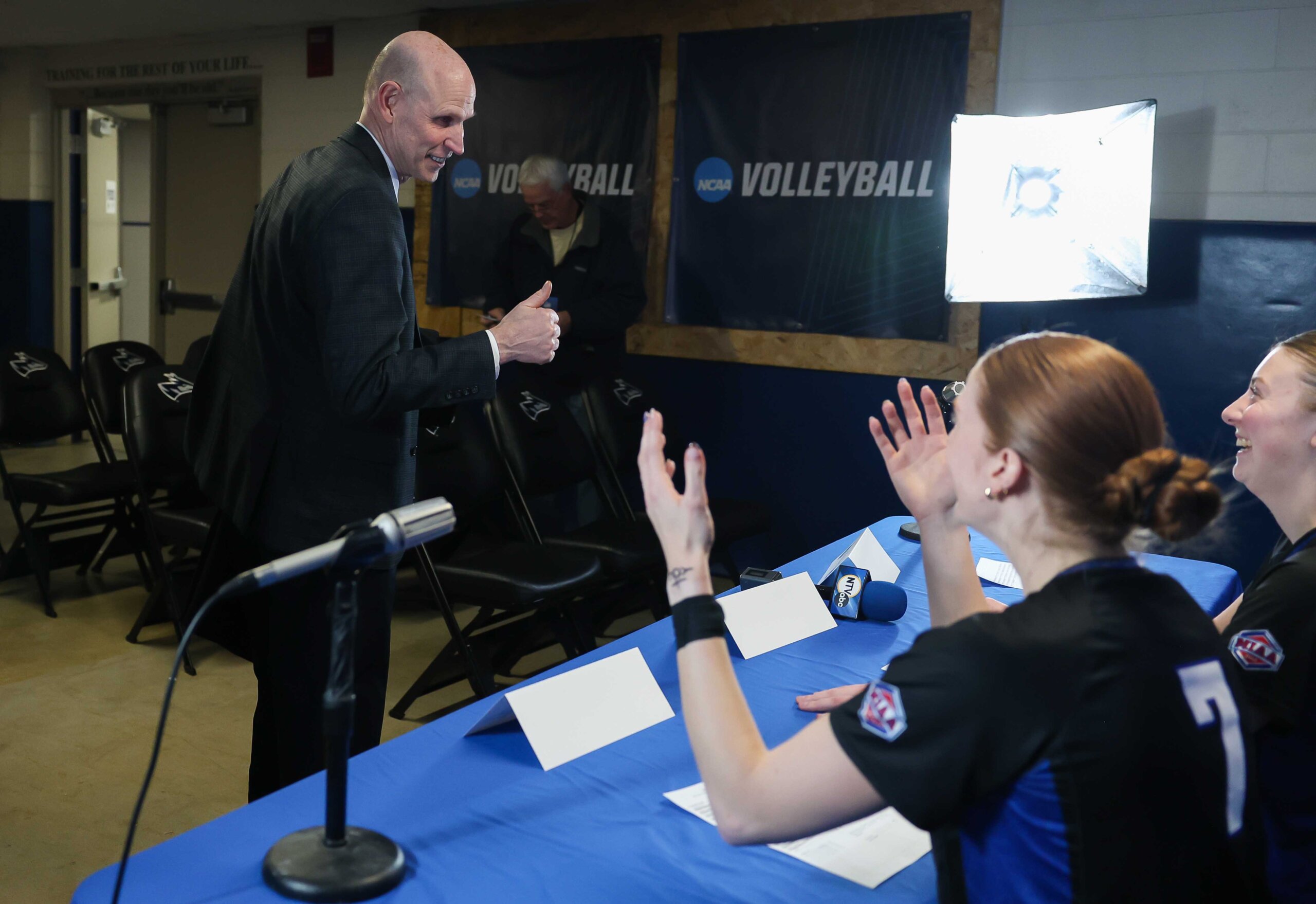 PHOTOS: Lopers win five-set thriller to advance in NCAA Central ...