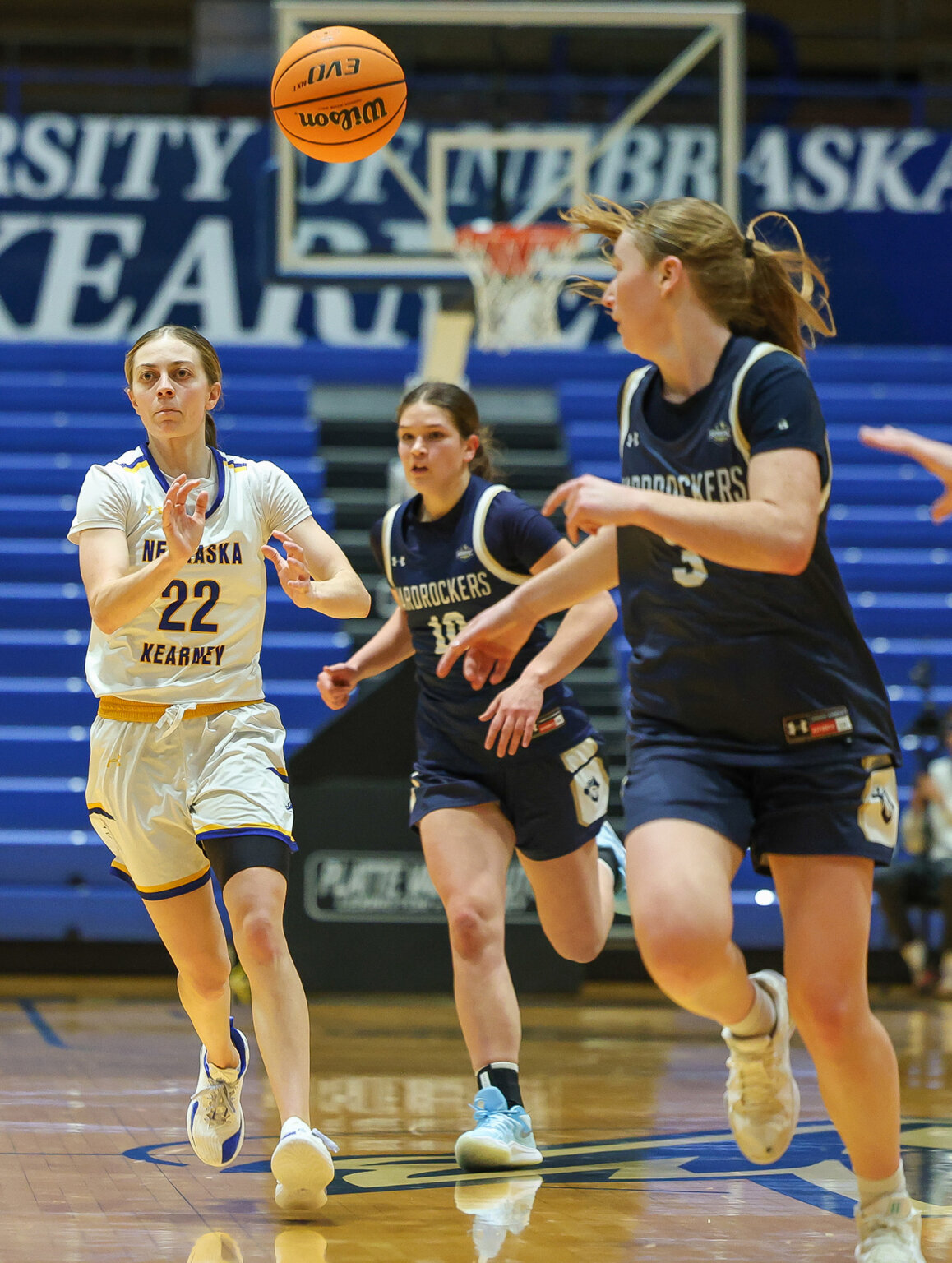Jillian Aschoff runs the point, rewrites the UNK record book – UNK NEWS
